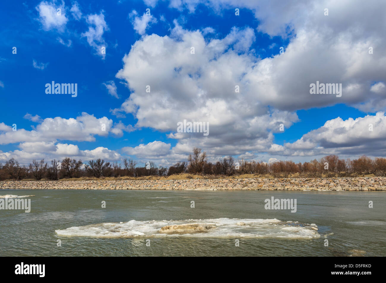 Delta river sky cloud hi-res stock photography and images - Alamy