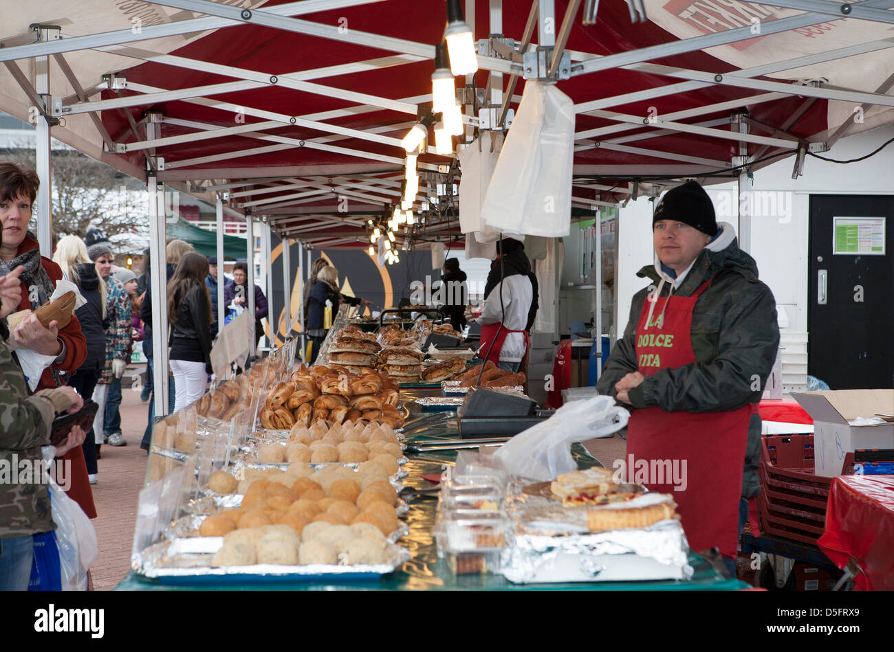 Chester food and drink festival hi-res stock photography and images - Alamy