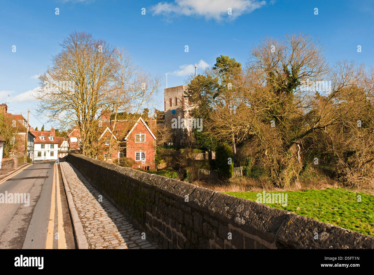 Village yalding in kent hi-res stock photography and images - Alamy