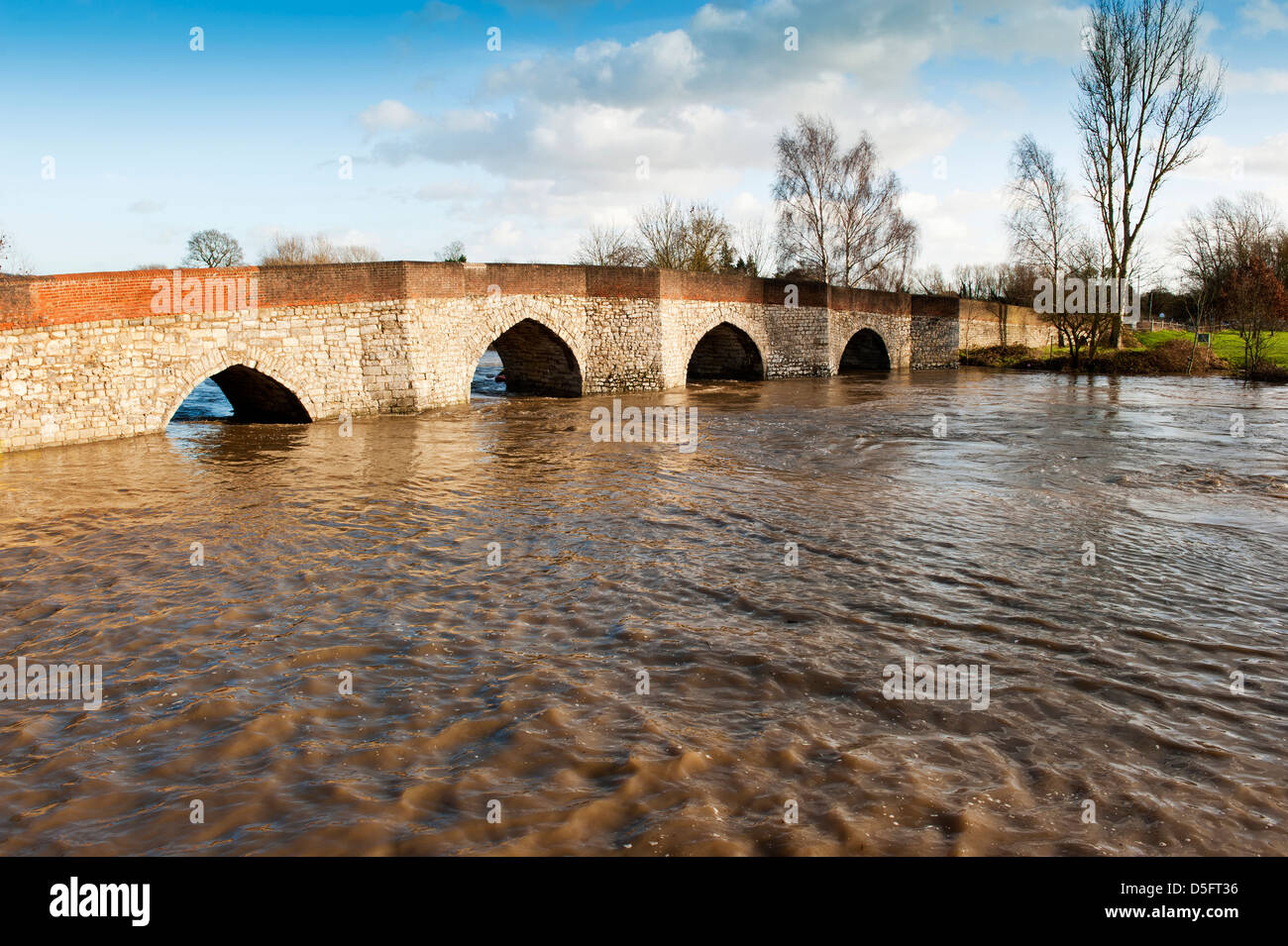 Tywford Bridge in Yalding Stock Photo - Alamy