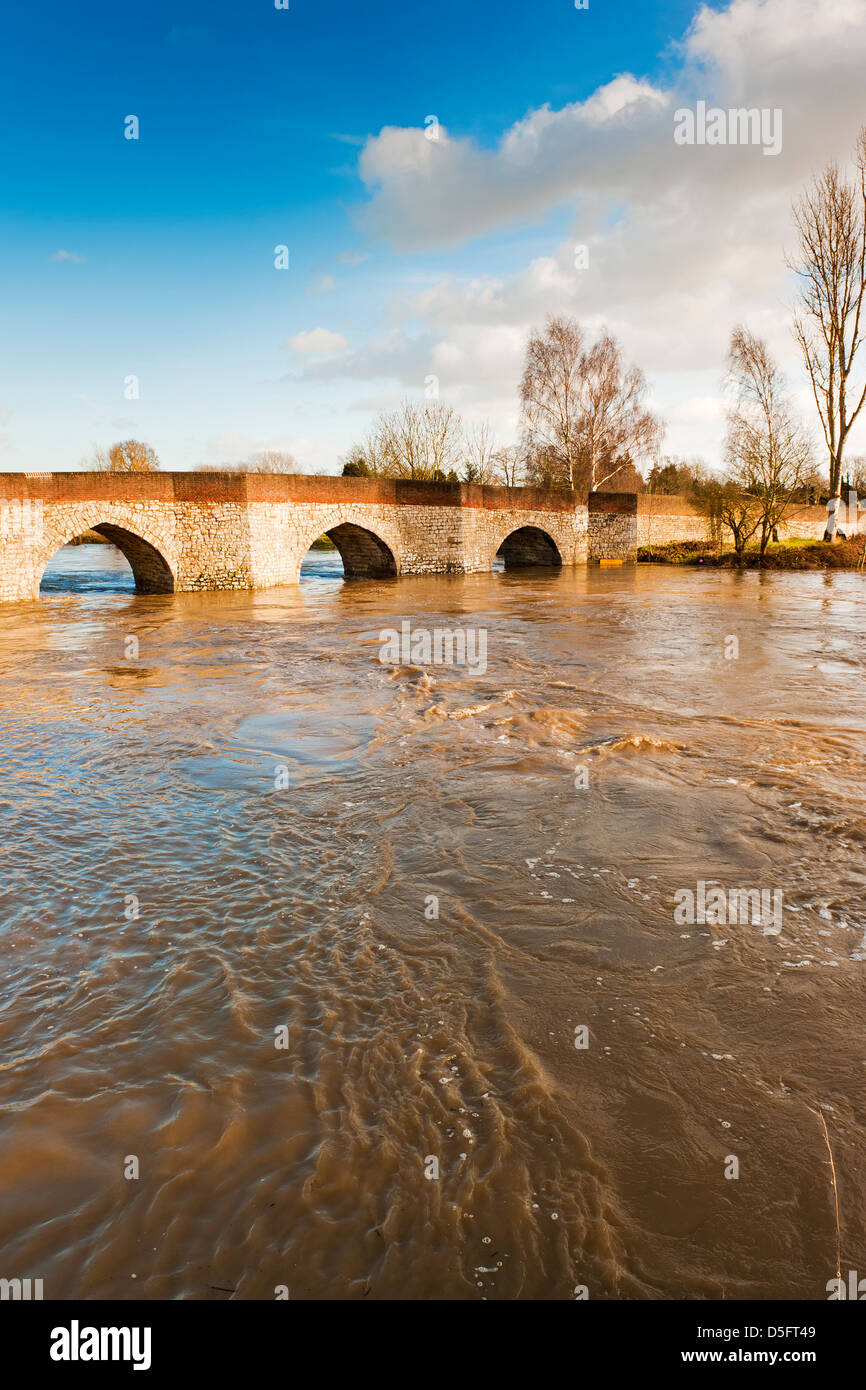 Tywford Bridge in Yalding Stock Photo - Alamy