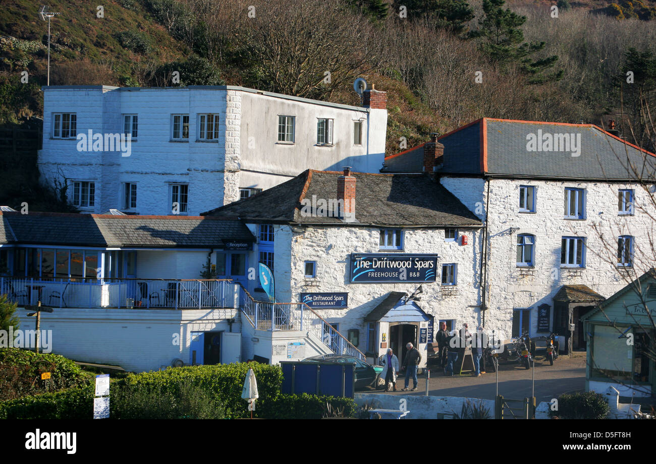 The Driftwood Spars pub, Trevaunance Cove, St Agnes, Cornwall, England ...