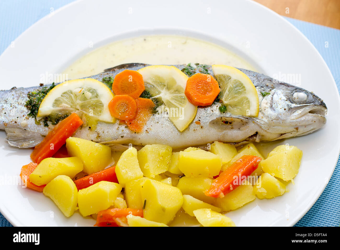 Alufolie hi-res stock photography and images - Alamy