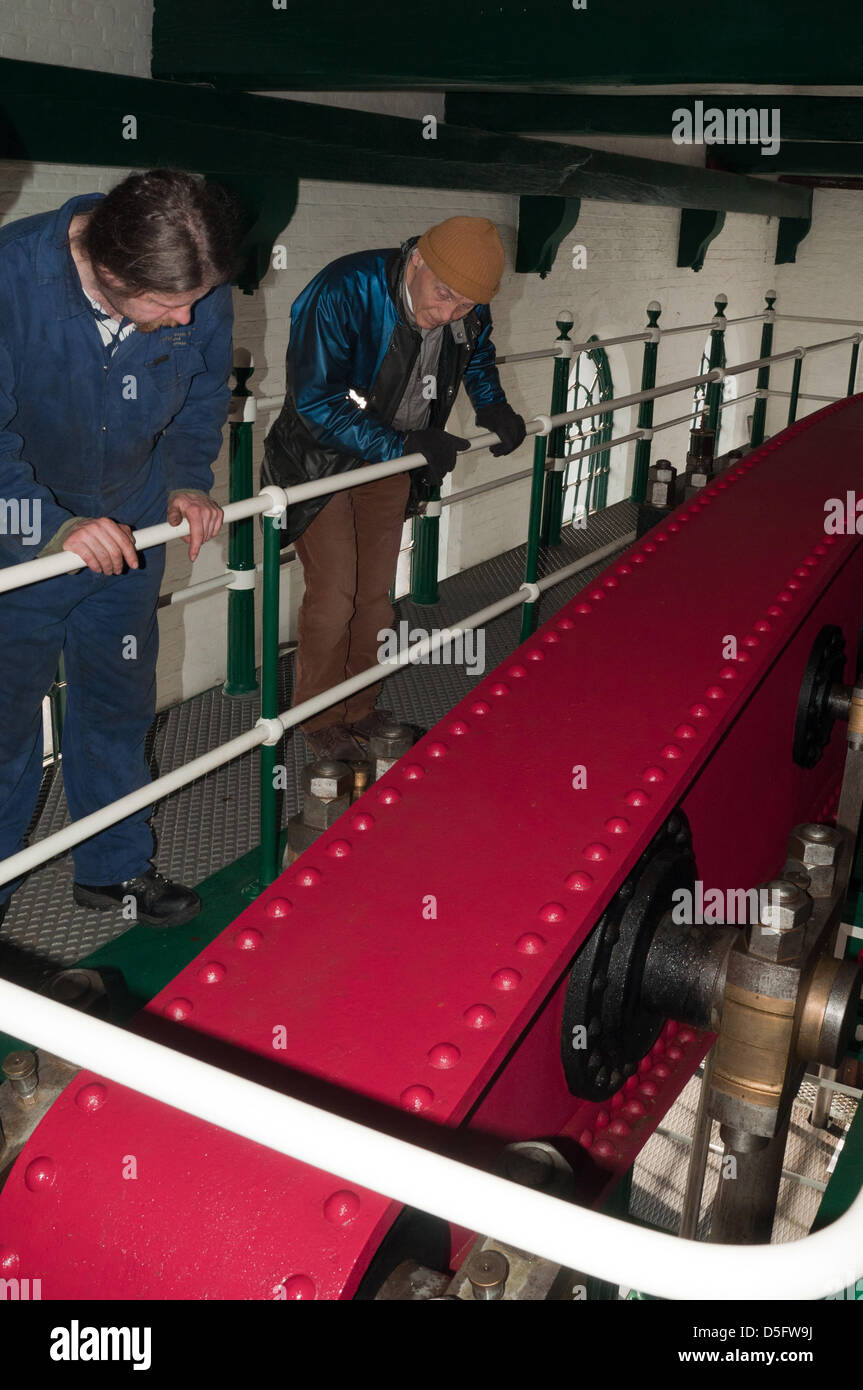 Steam beam hi-res stock photography and images - Alamy
