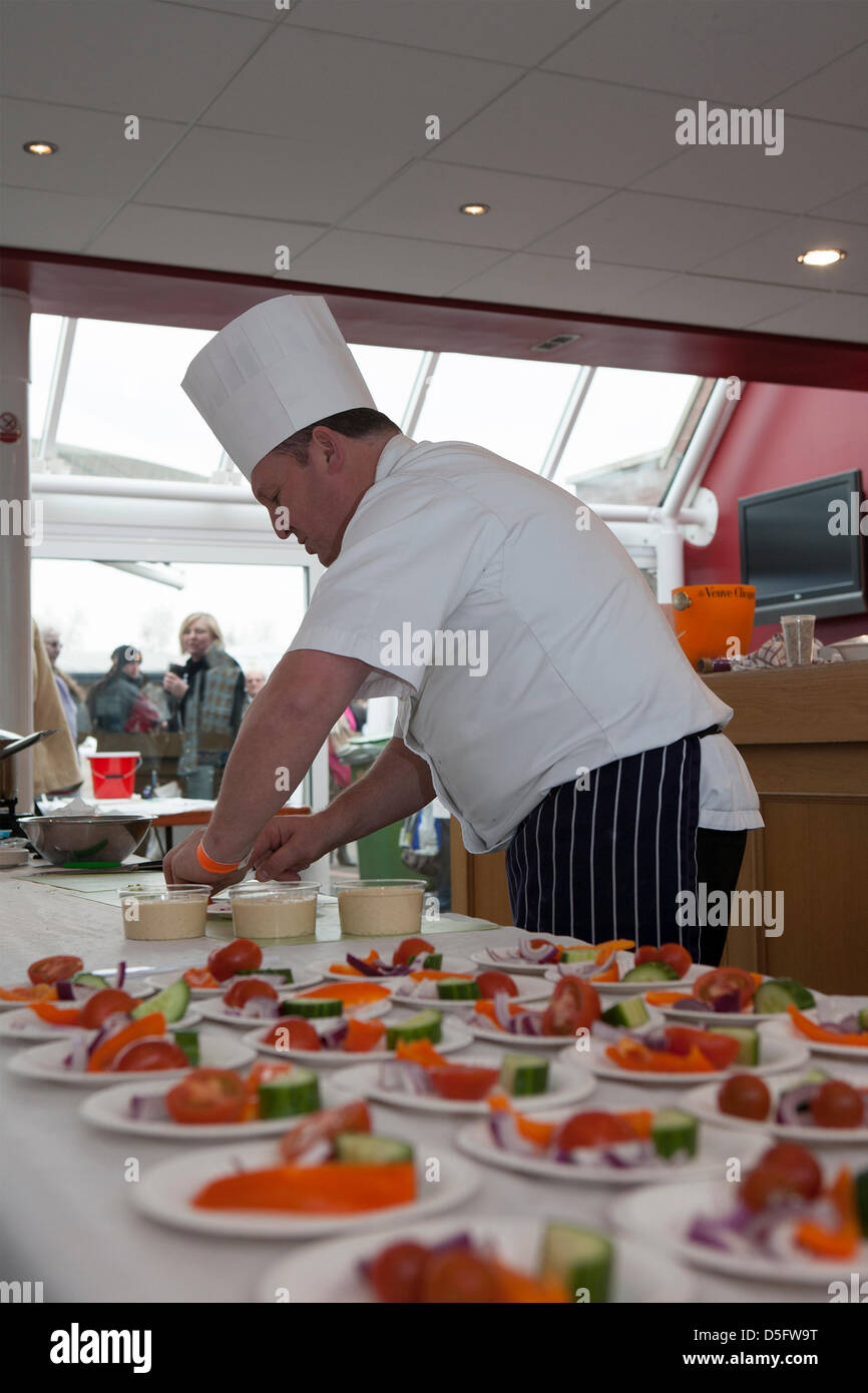 Celebrity chefs hat hi-res stock photography and images - Alamy