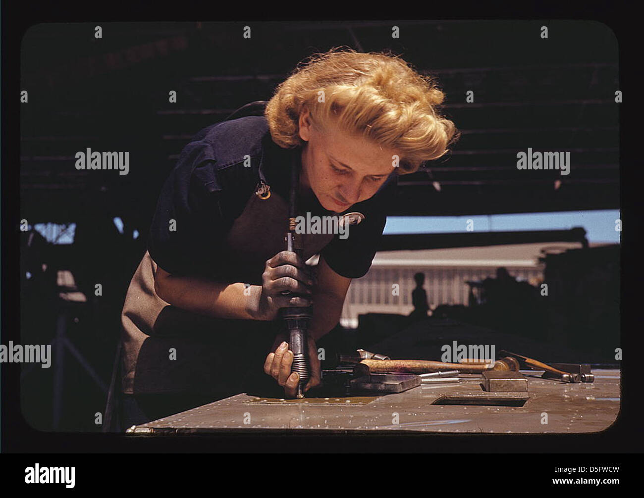 Navy repair shop hi-res stock photography and images - Alamy