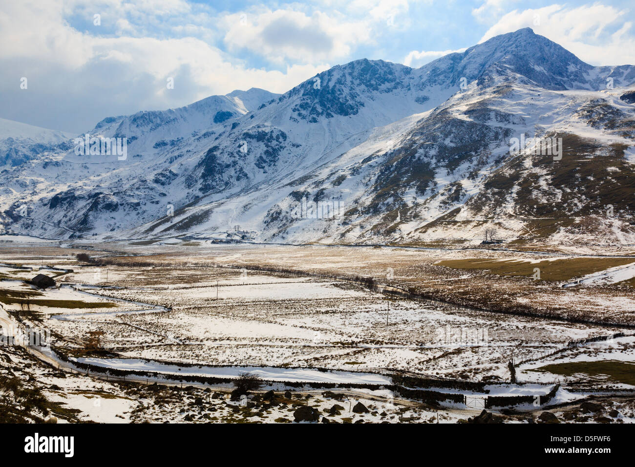 View up Nant Ffrancon valley to Foel Goch mountain peak and Y Garn with ...