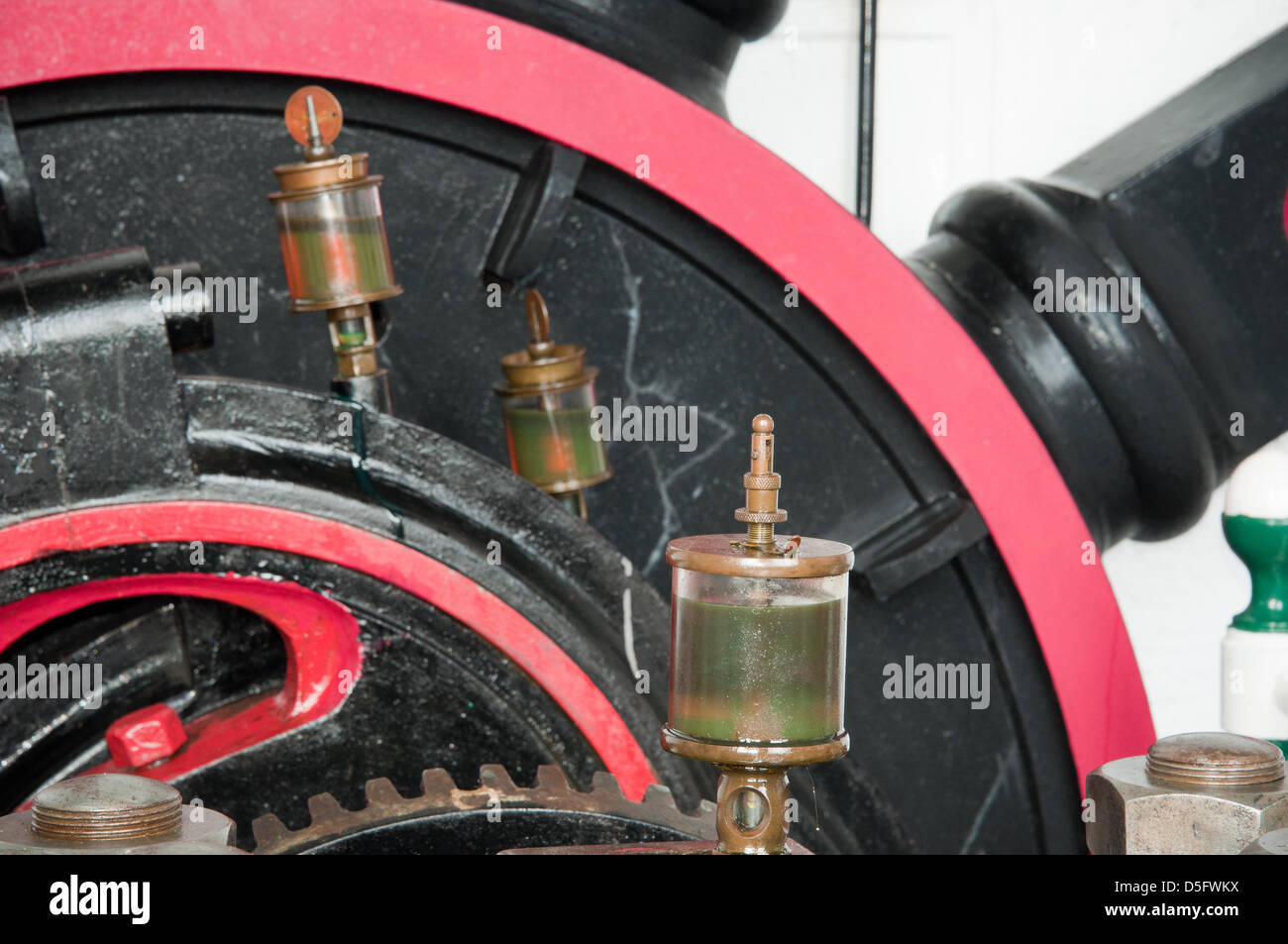 Steam beam hi-res stock photography and images - Alamy