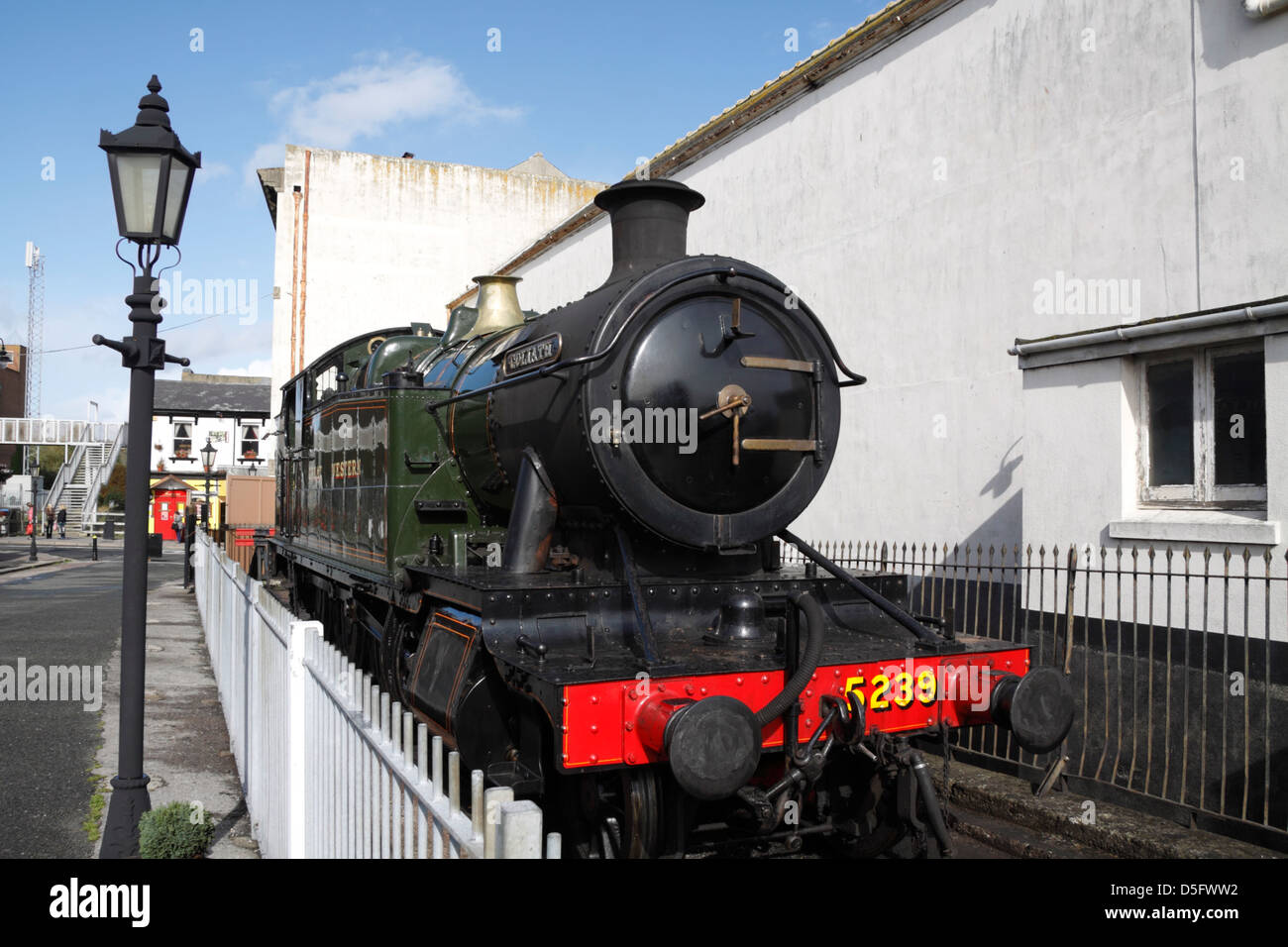 Steam Train in Paignton Station Stock Photo - Alamy