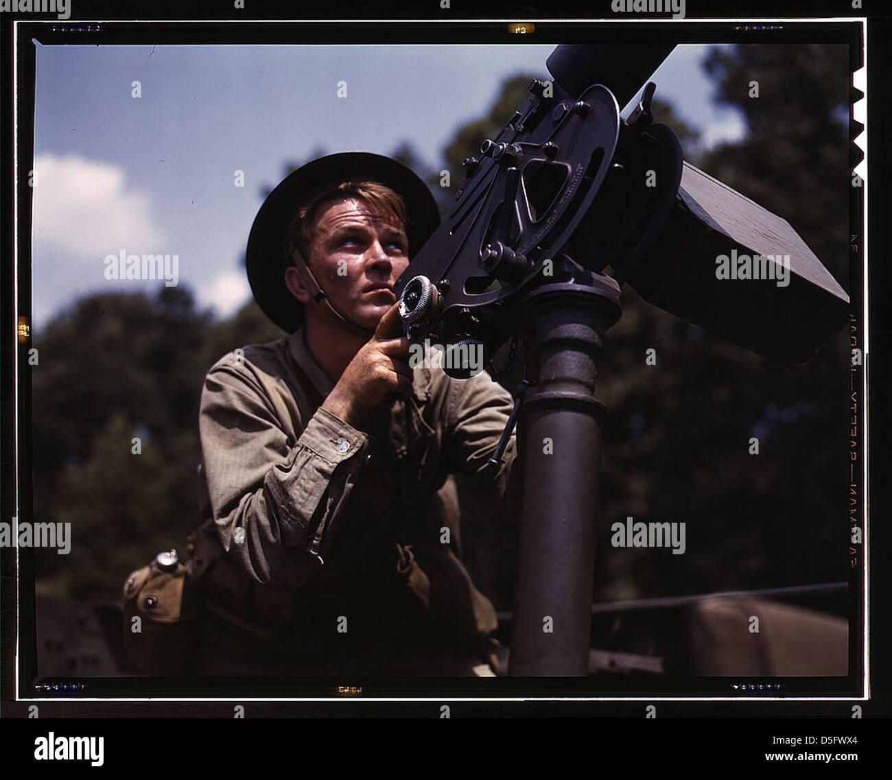 Browning water cooled machine gun hi-res stock photography and images ...