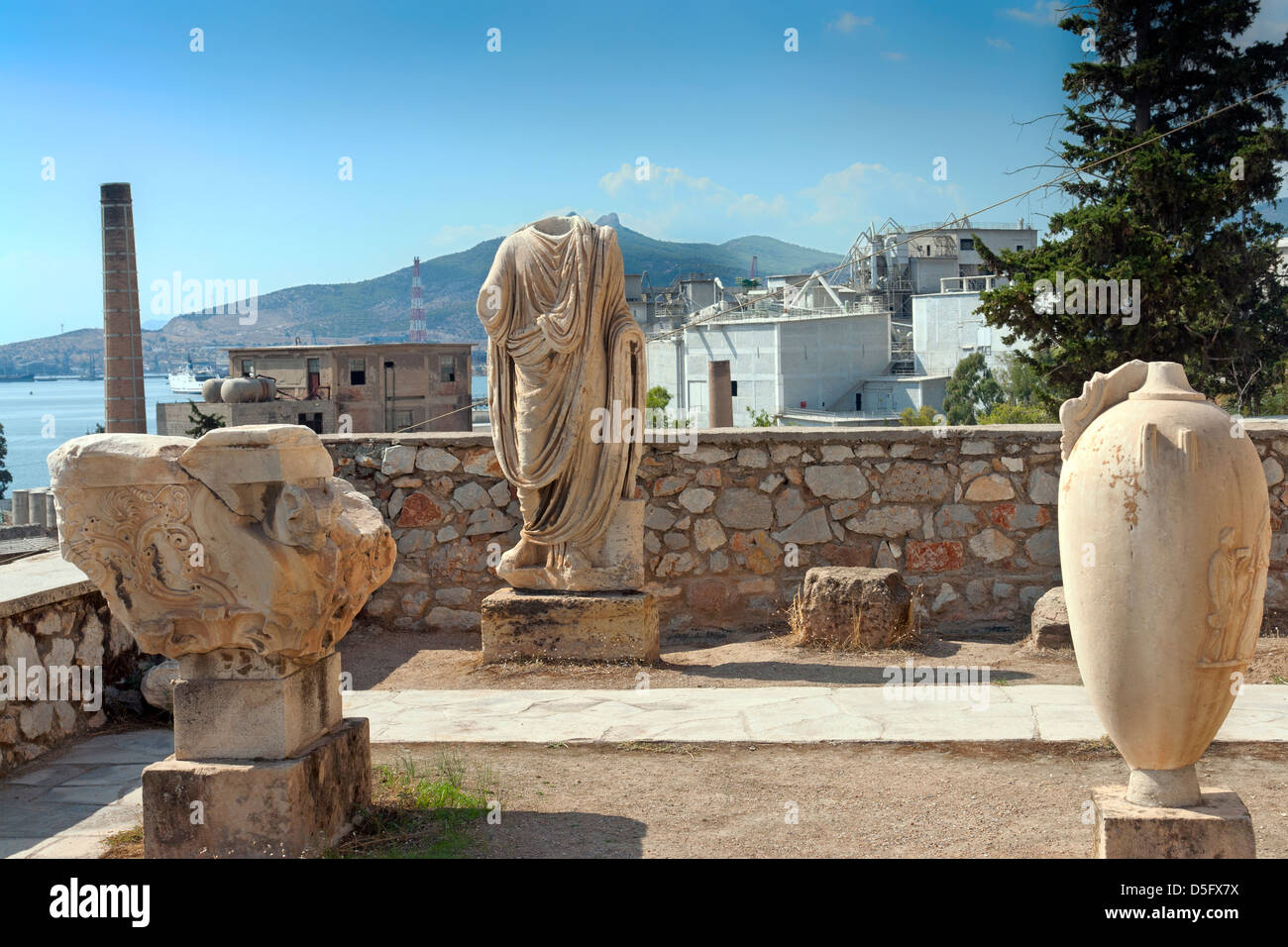 Ancient greek statues hi-res stock photography and images - Alamy