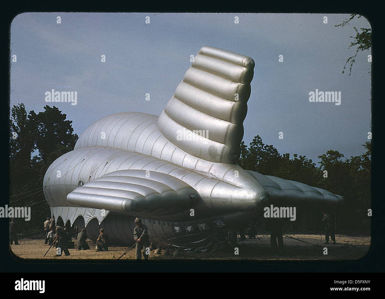1940s barrage balloon hi-res stock photography and images - Alamy