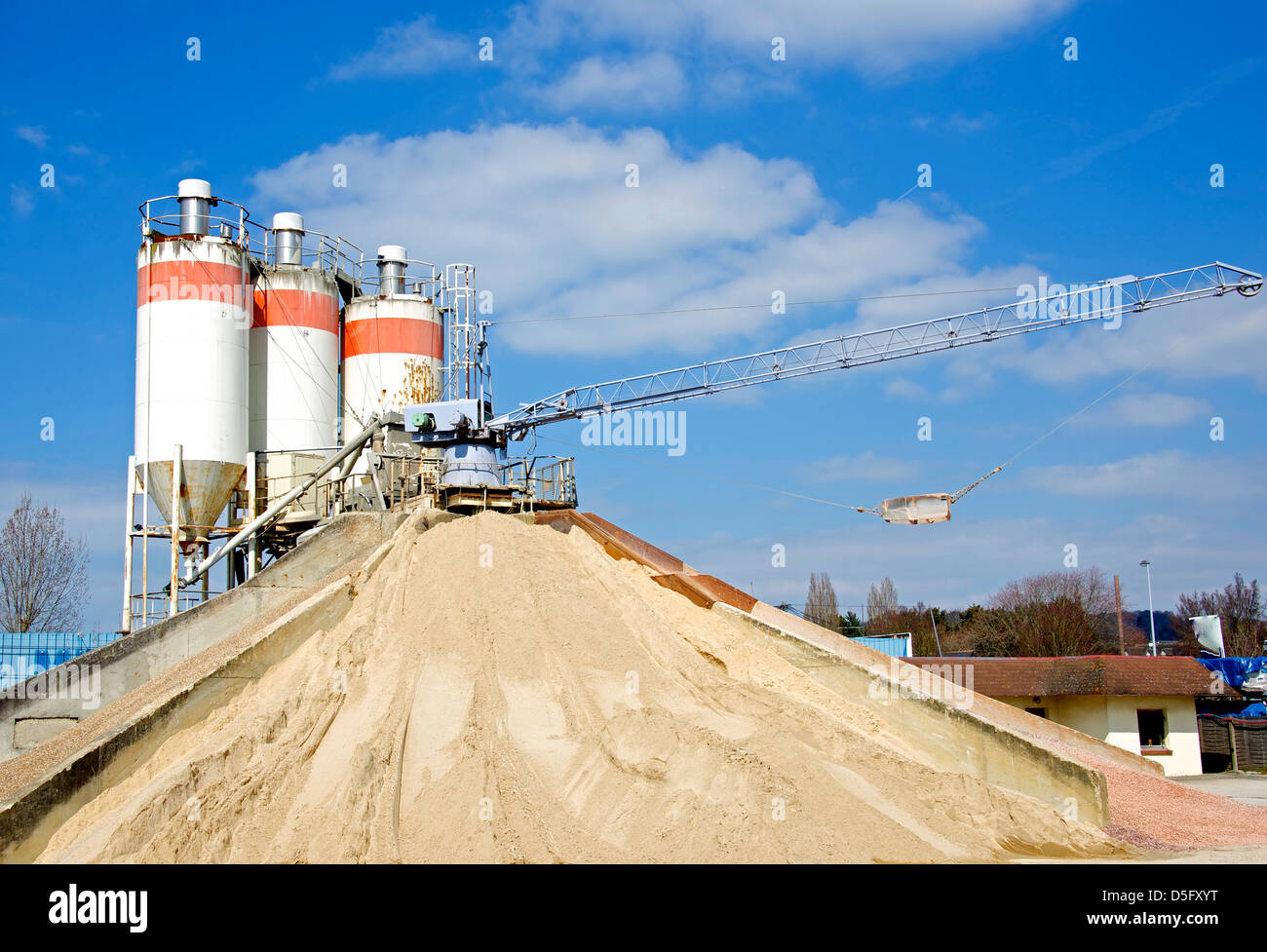 Mixing concrete hi-res stock photography and images - Alamy