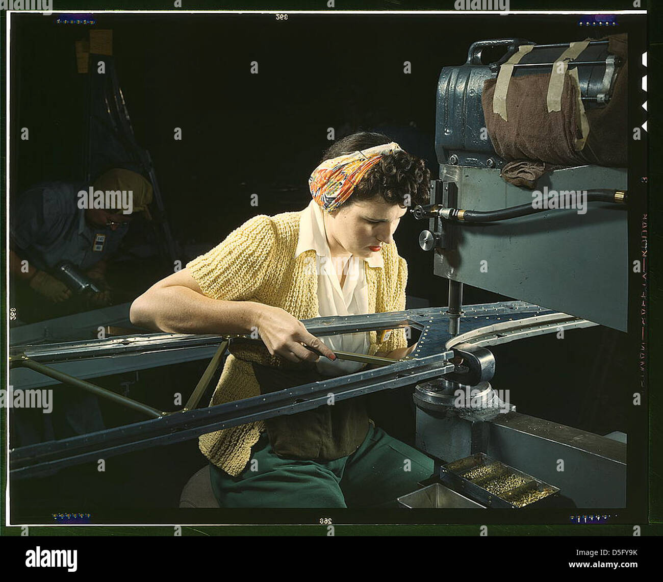 Riveting machine hi-res stock photography and images - Alamy