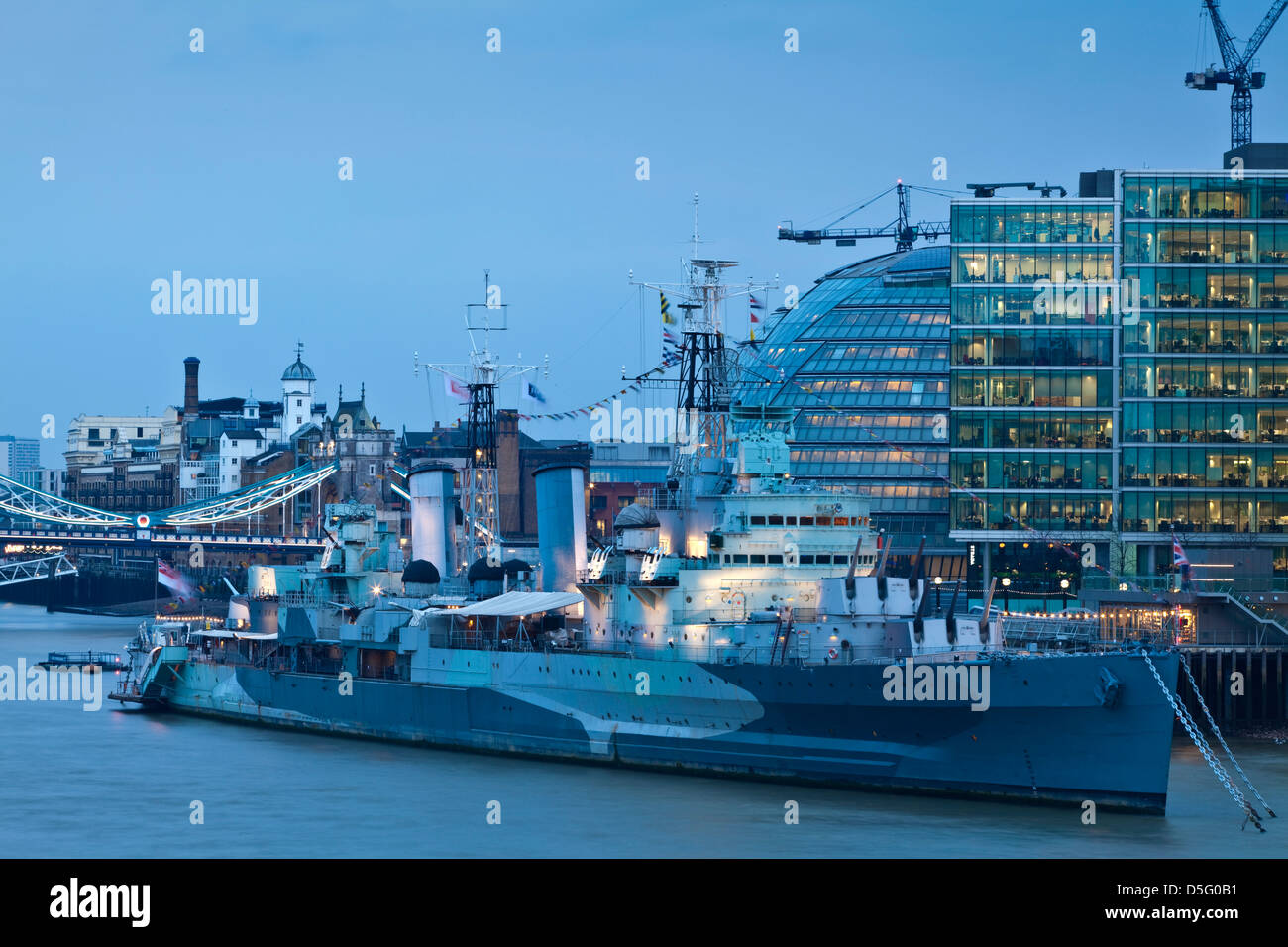 HMS Belfast and More London Riverside Development, London, England ...