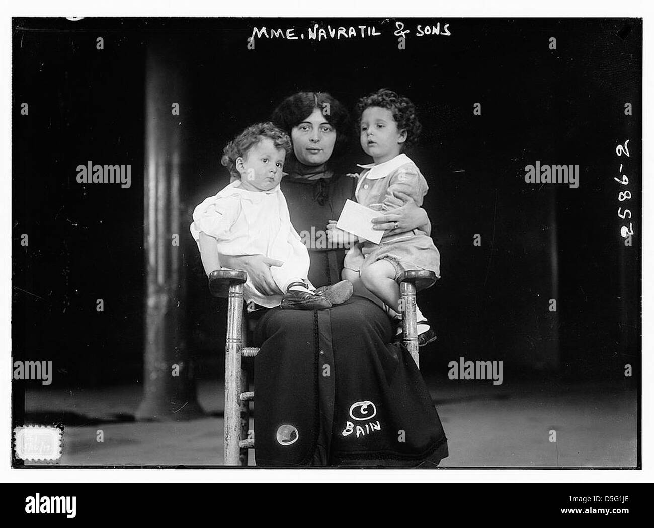 Titanic children survivors Black and White Stock Photos & Images - Alamy