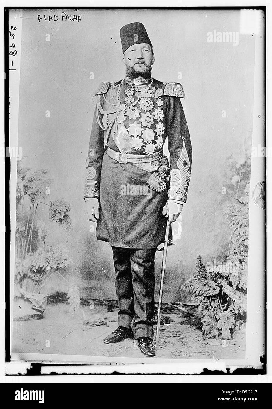 Ottoman uniform Black and White Stock Photos & Images - Alamy