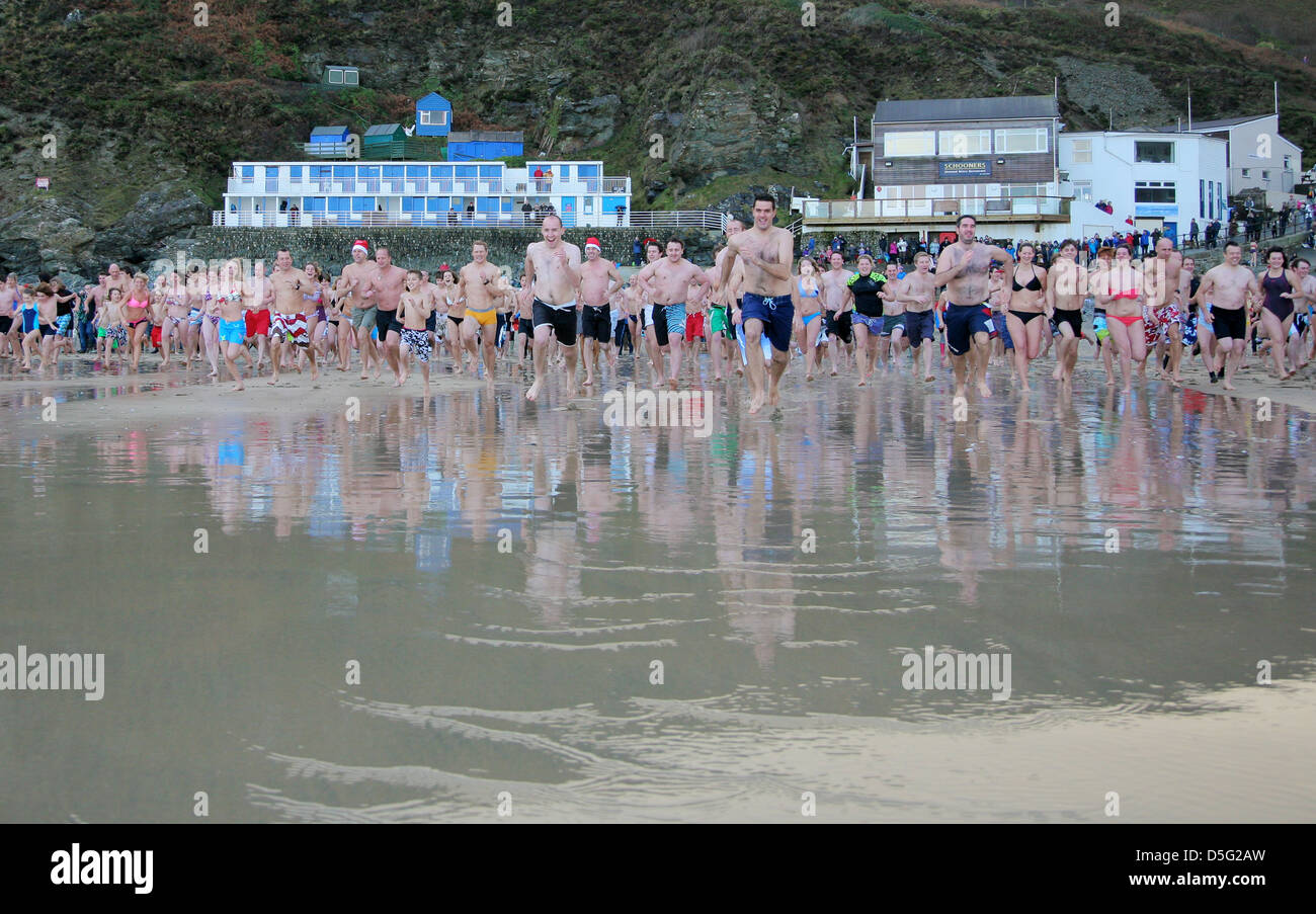 Christmas Day swim, Trevauance Cove, St Agnes, Cornwall, England, UK ...