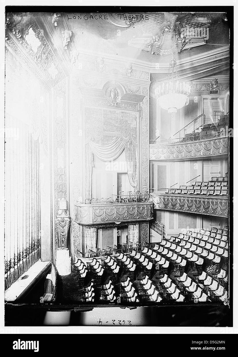 Longacre theater hi-res stock photography and images - Alamy