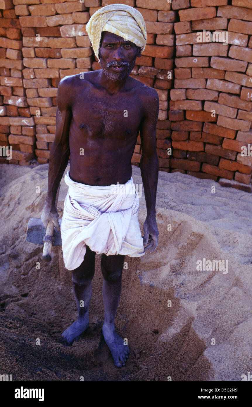 An extraction worker in a construction site Tamil Nadu India Stock ...