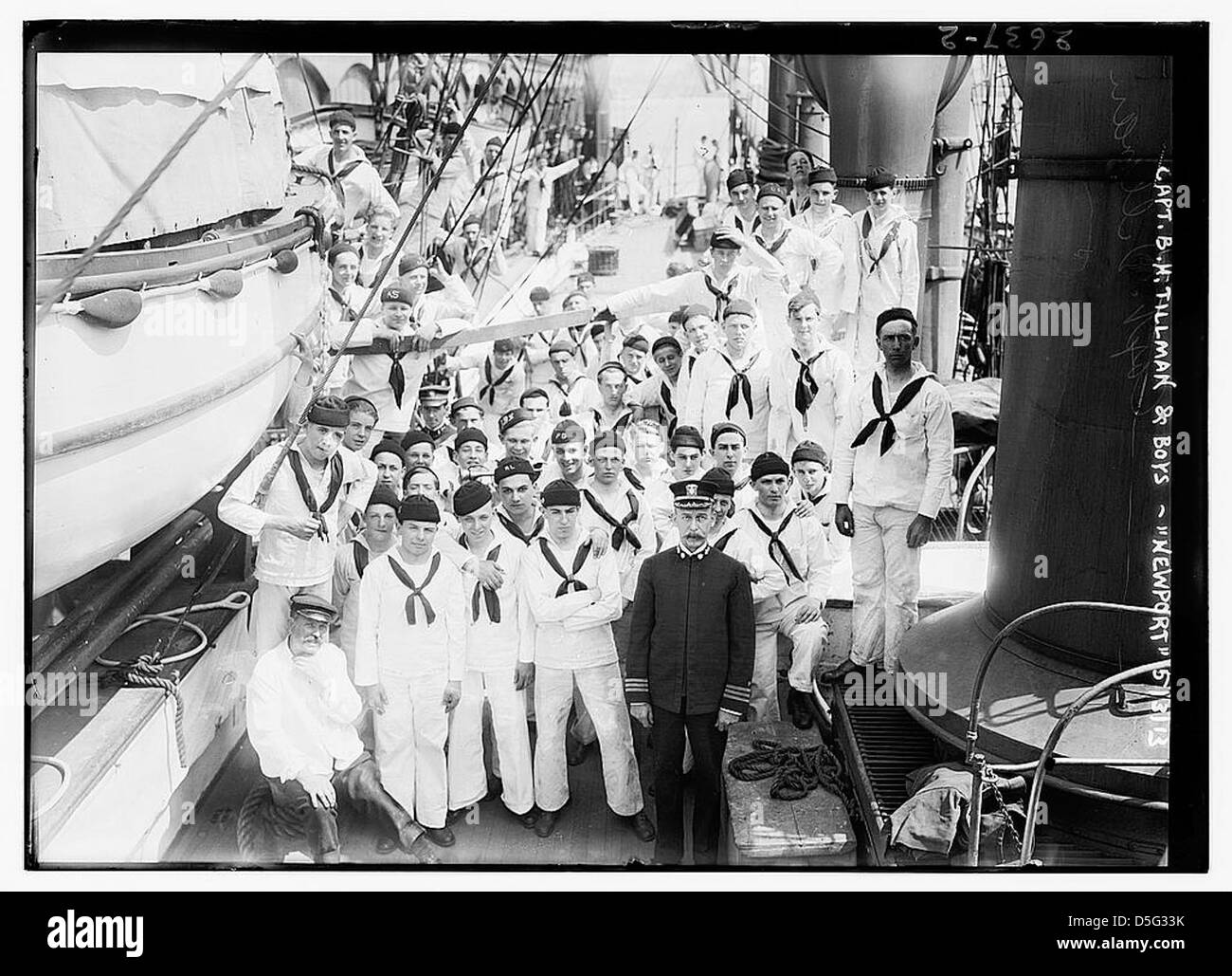 Uss Tillman High Resolution Stock Photography and Images - Alamy