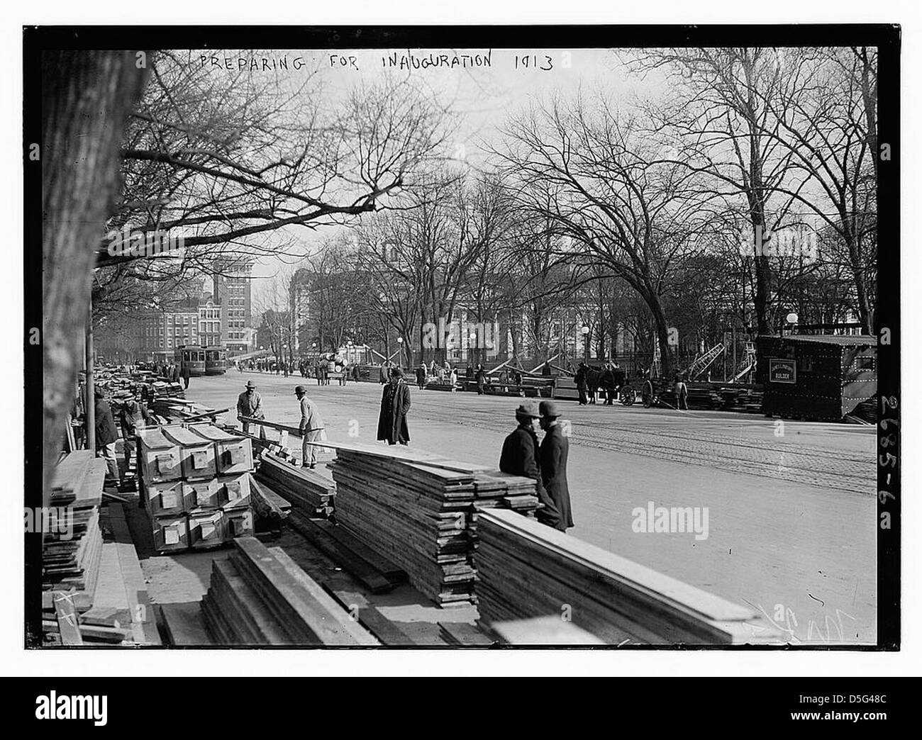 Coverage preparation Black and White Stock Photos & Images - Alamy