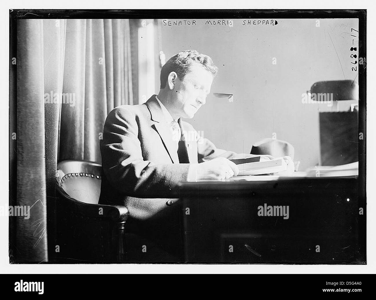 Senator morris sheppard hi-res stock photography and images - Alamy