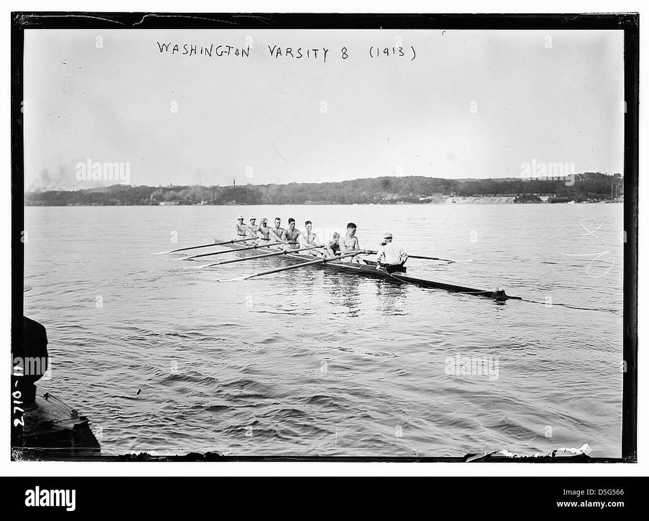 Washington Varsity 8 rowing team competes in the 1913 Intercollegiate ...