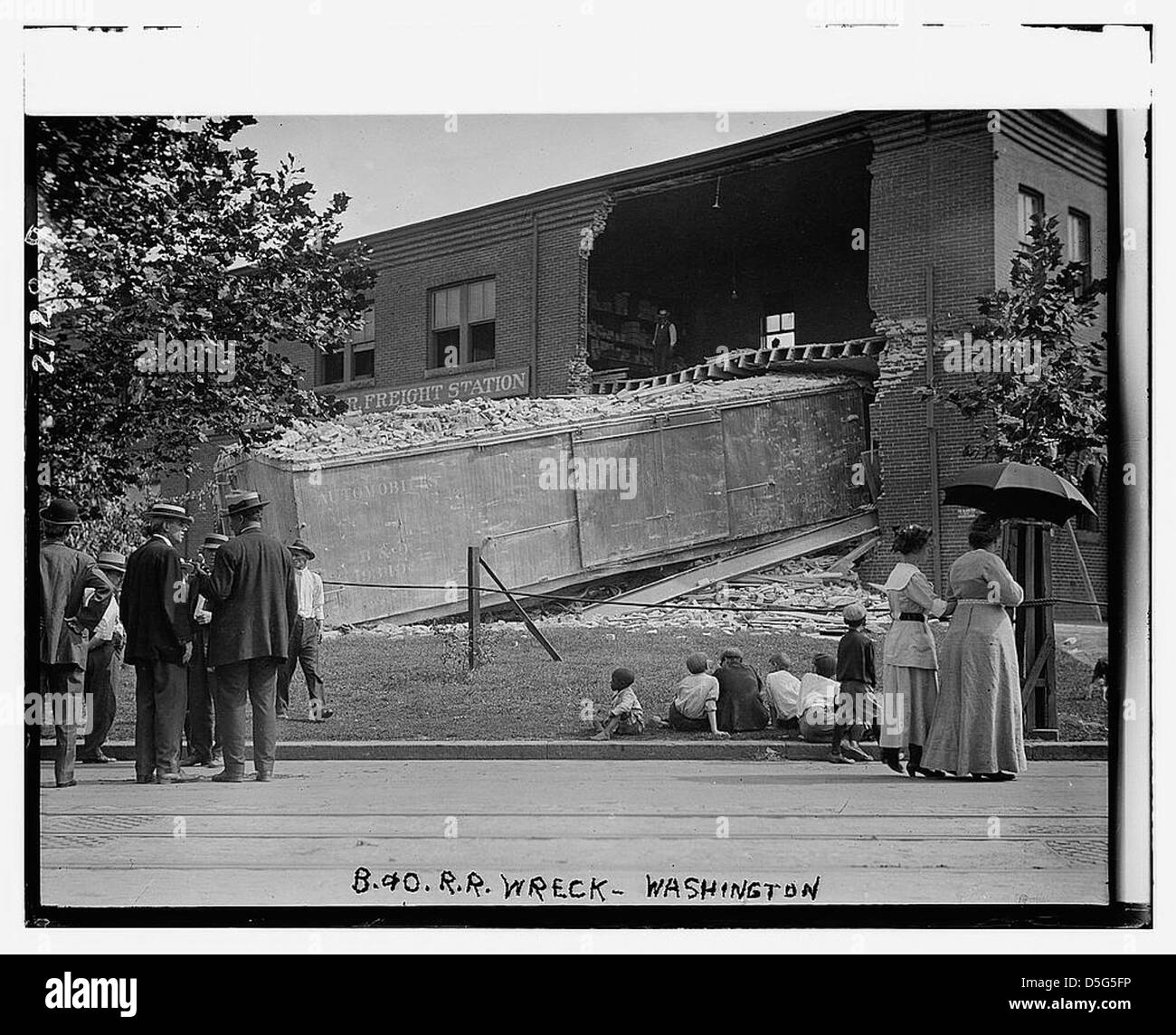 Incident train station in Black and White Stock Photos & Images - Alamy
