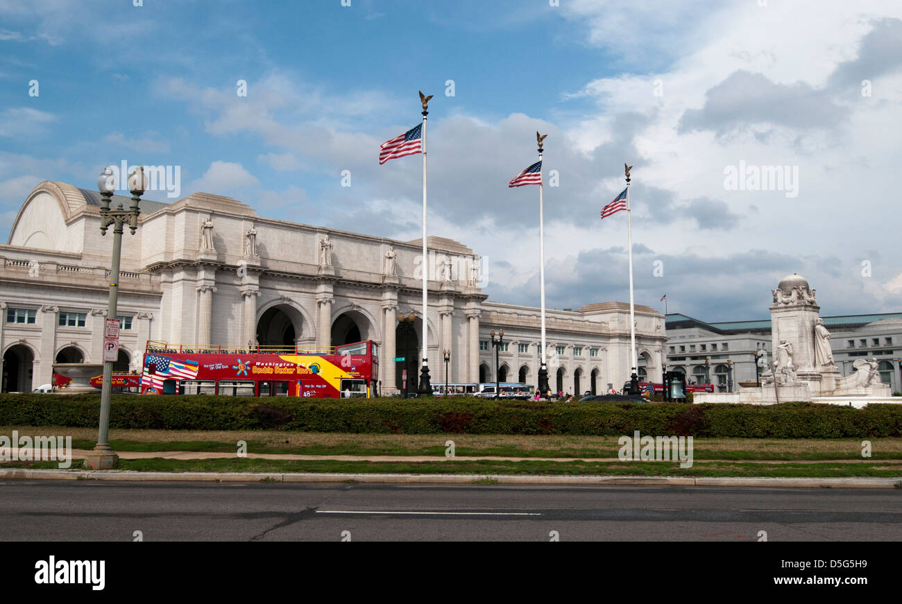 Bus station usa hi-res stock photography and images - Alamy
