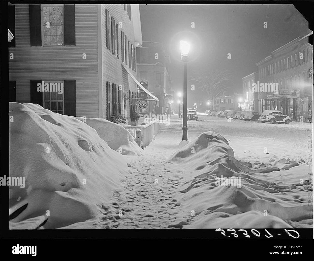 1940s village night hi-res stock photography and images - Alamy