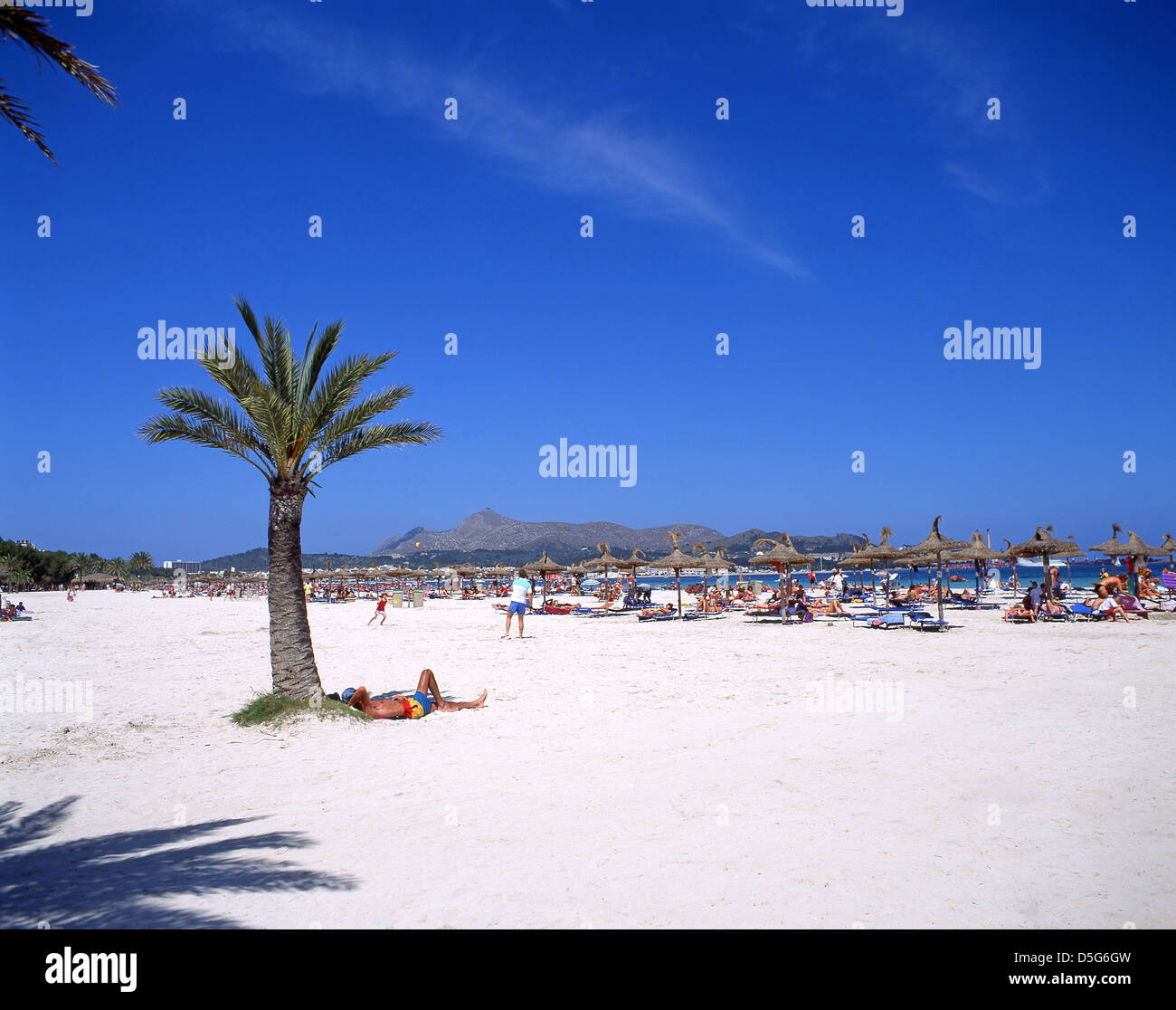 Beach view, Puerto Pollensa (Port de Pollenca), Pollenca Municipality ...