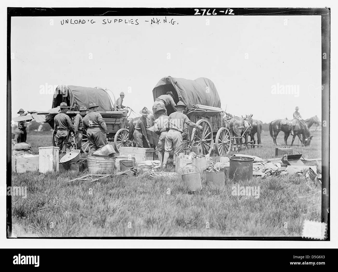 Wagon unloading Black and White Stock Photos & Images - Alamy