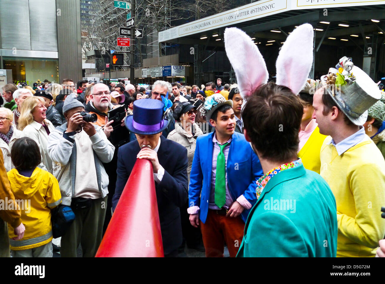 NEW YORK - MARCH 31: (L-R)Steve Buscemi And Vampire Weekend Marched In ...