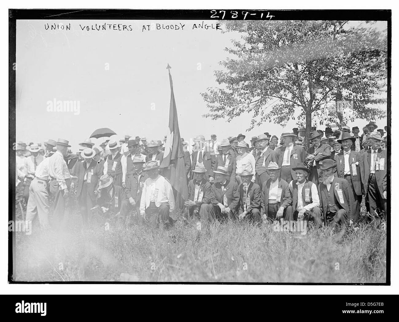 Union Volunteers [i.e., 72nd Pennsylvania Infantry] at Bloody Angle ...