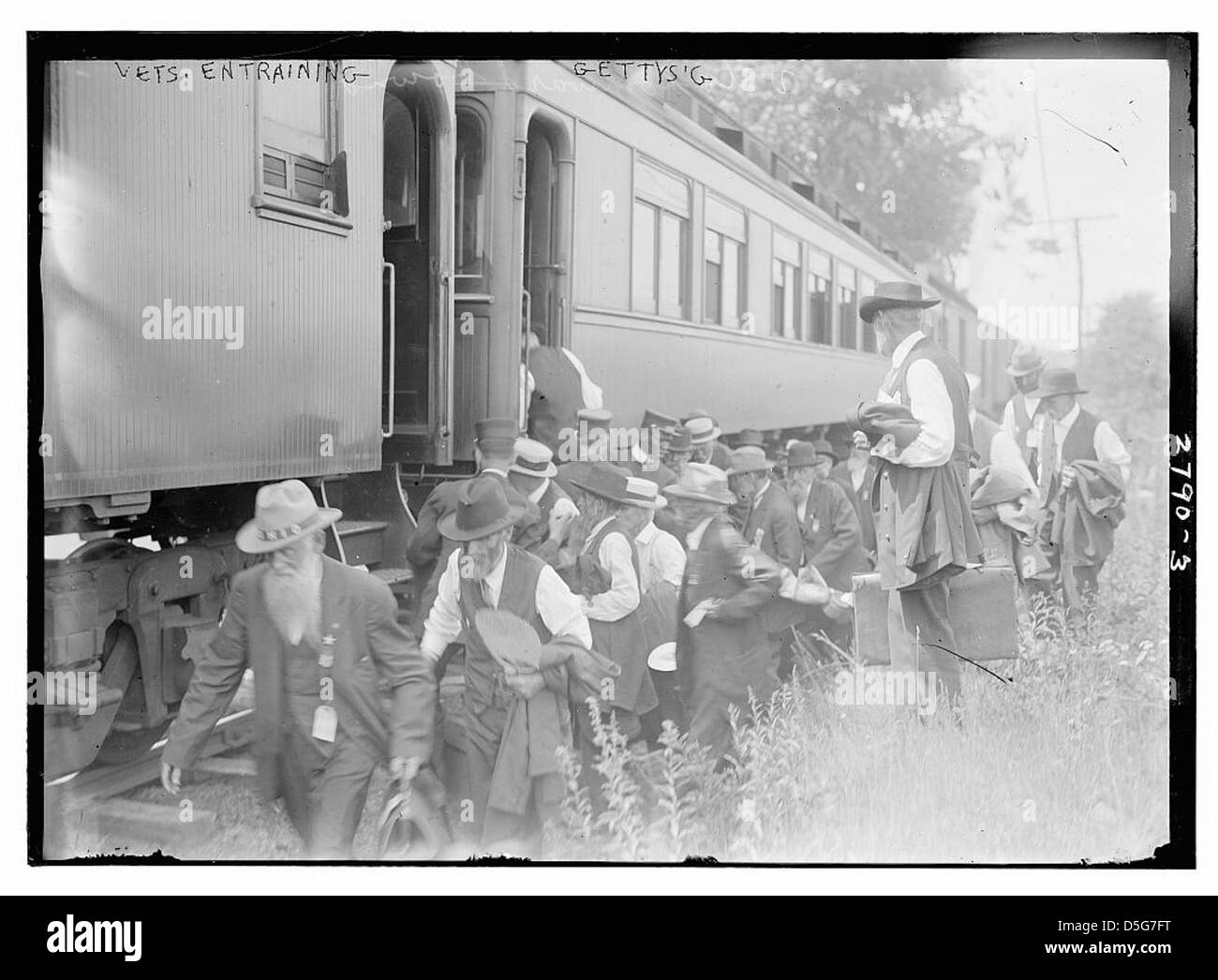 Train porter african american hi-res stock photography and images - Alamy
