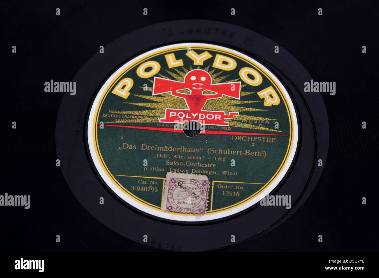 Gramophone disk hi-res stock photography and images - Alamy