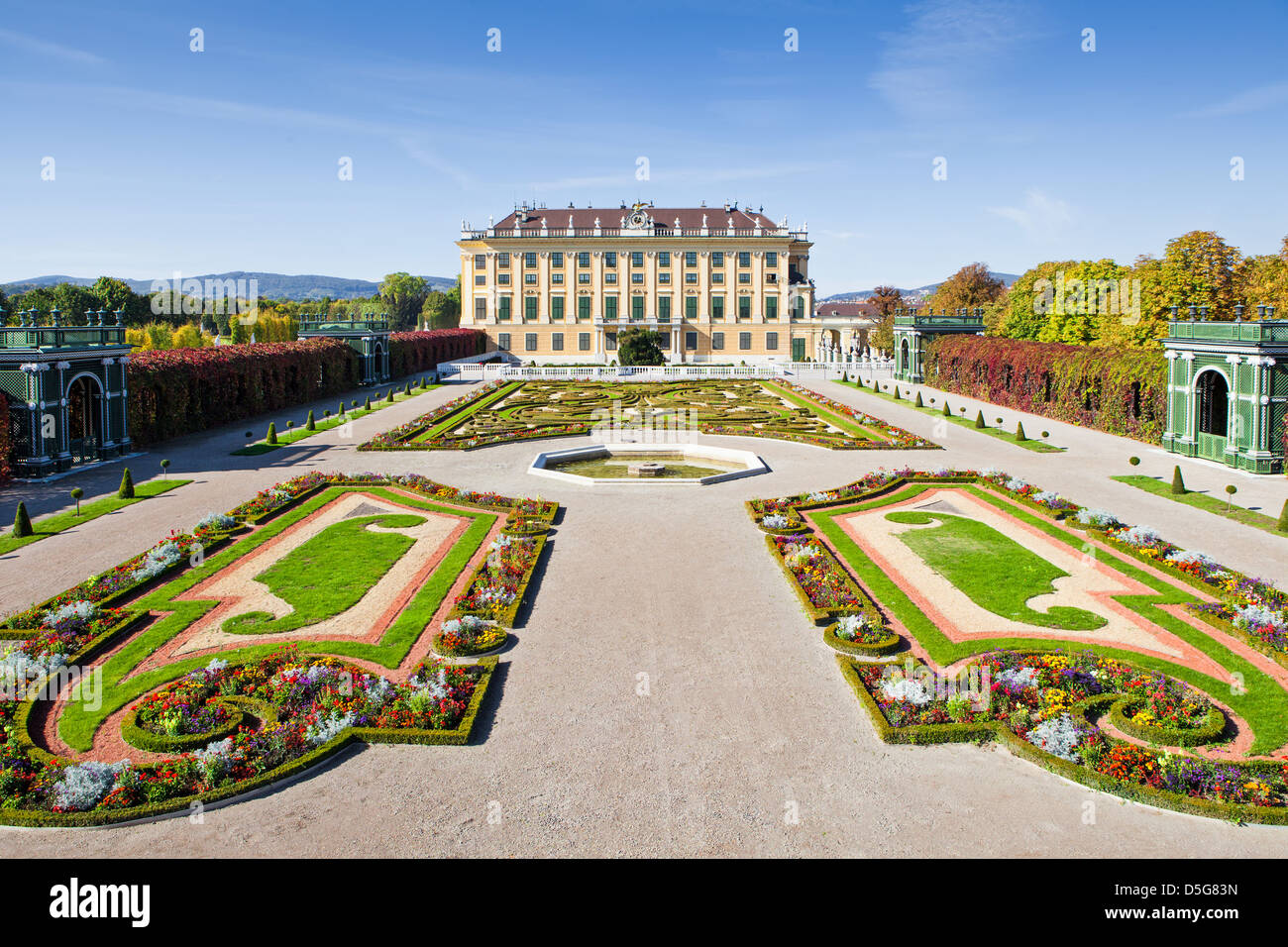 Palace Gardens at Vienna Stock Photo - Alamy