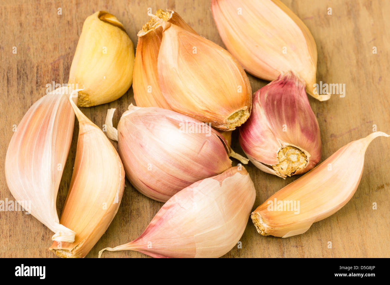 Garlic cloves spices herbs hi-res stock photography and images - Alamy