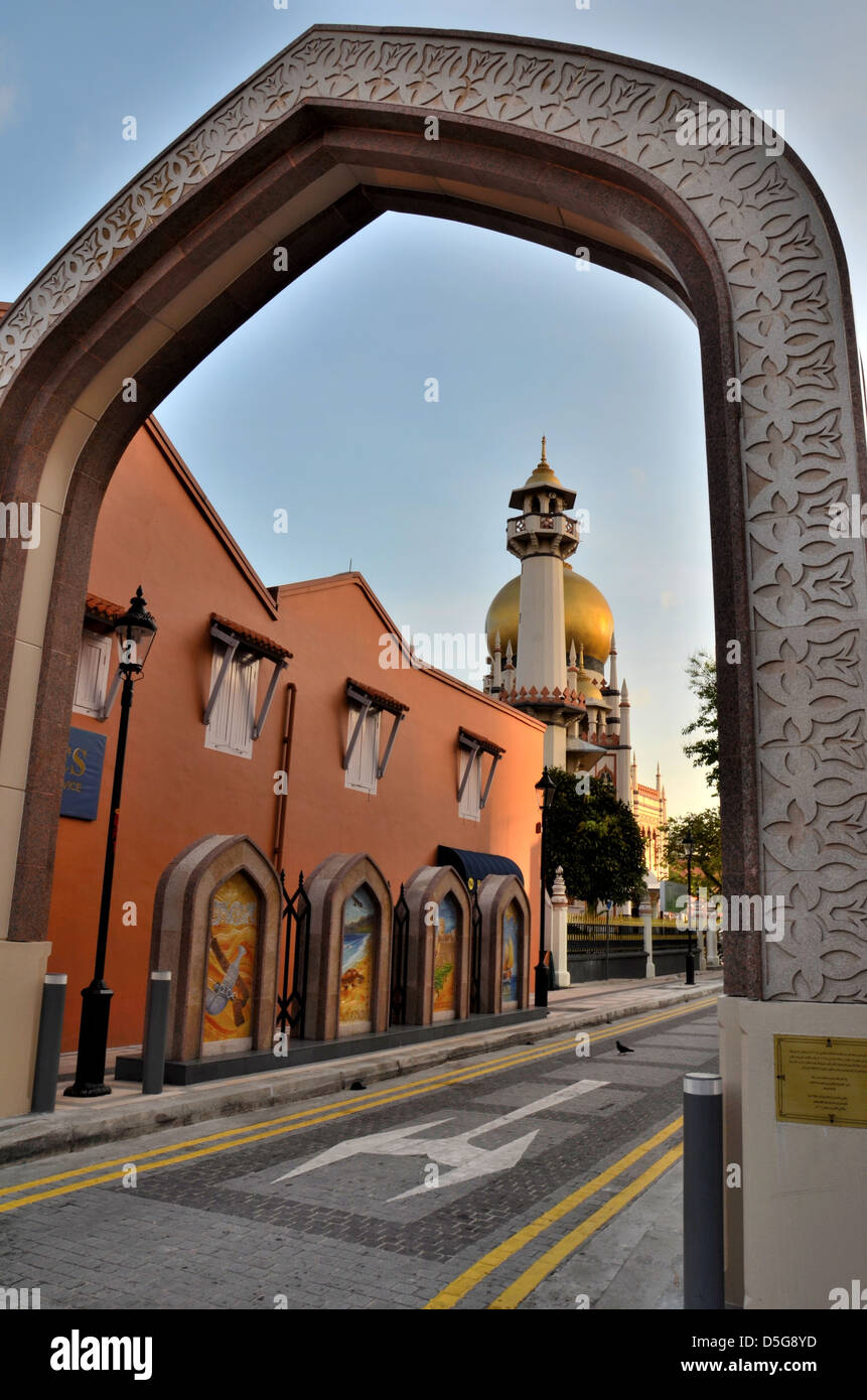 Arab green mosque window hi-res stock photography and images - Alamy