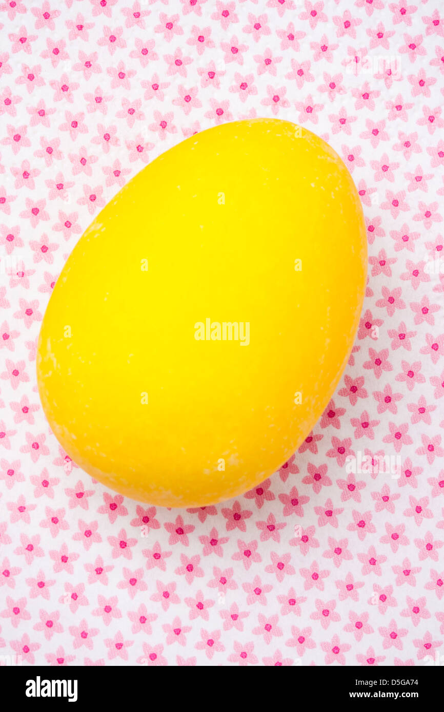 yellow easter egg Stock Photo - Alamy