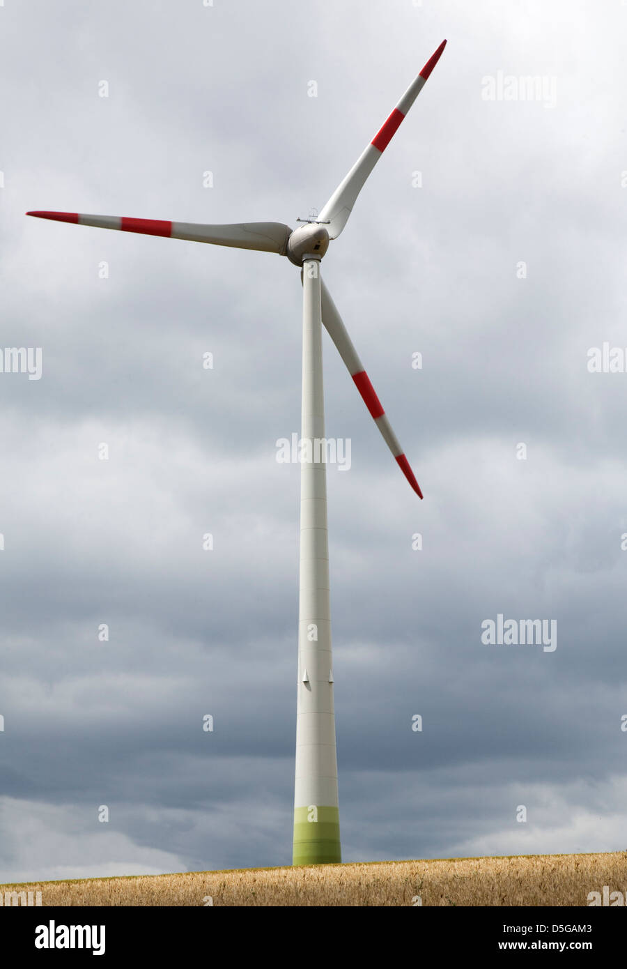 View across a wind farm near the village of Wellingen, Saarland ...