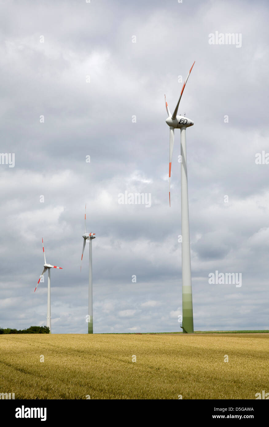 View across a wind farm near the village of Wellingen, Saarland ...