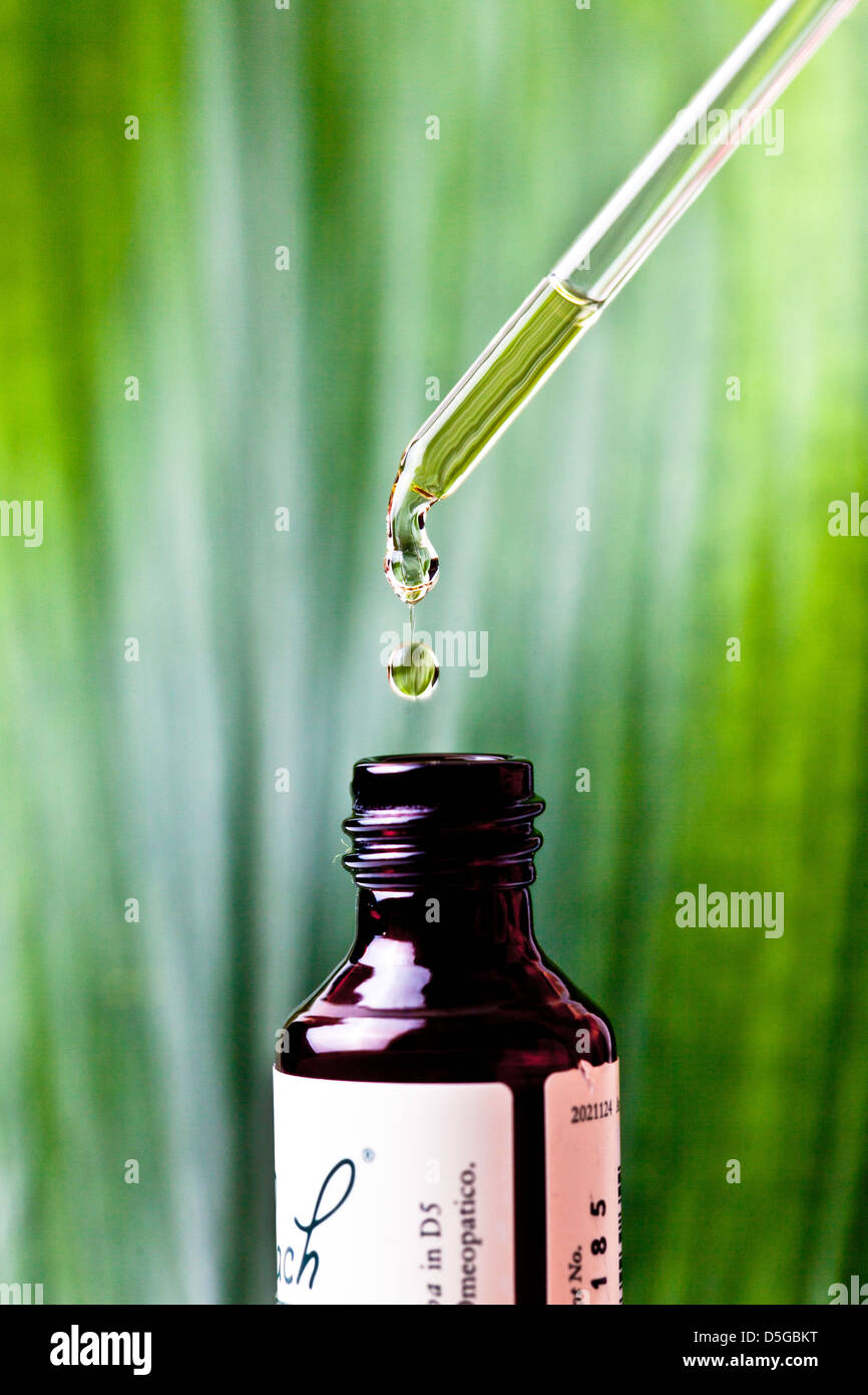 Medicinal dropper hi-res stock photography and images - Alamy