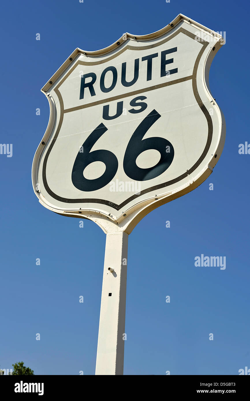 Neon route 66 sign hi-res stock photography and images - Alamy
