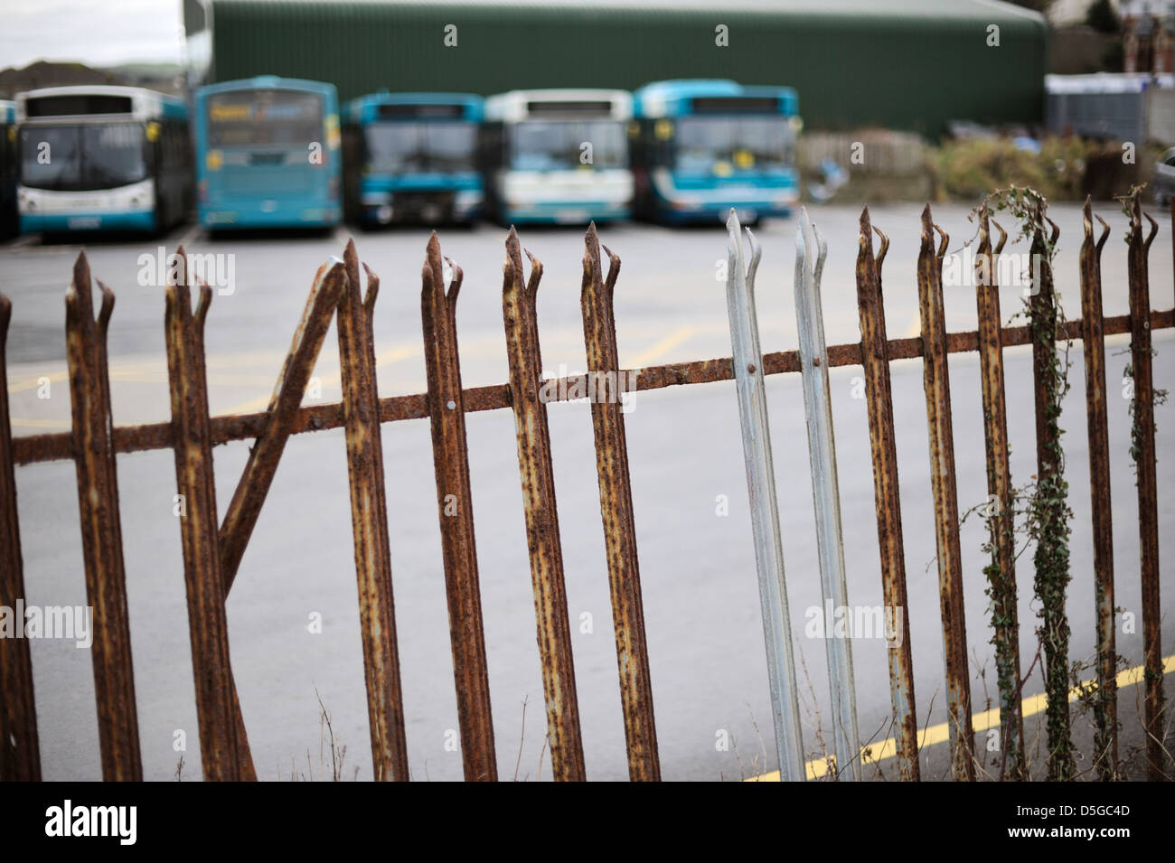 Fence repair hi-res stock photography and images - Alamy