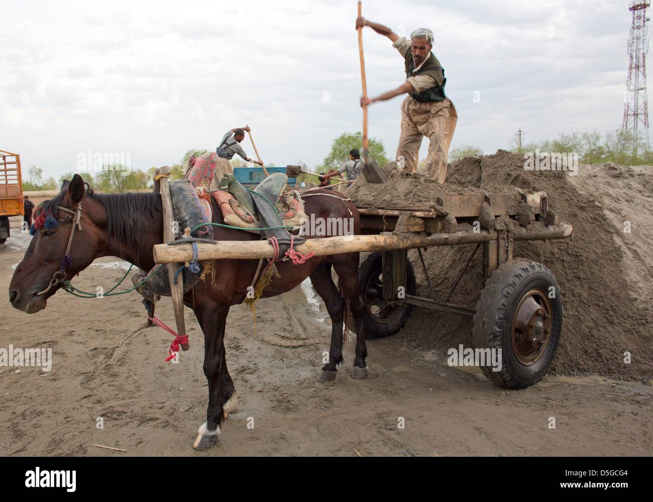 sand seller in Kunduz, Afghanistan Stock Photo - Alamy