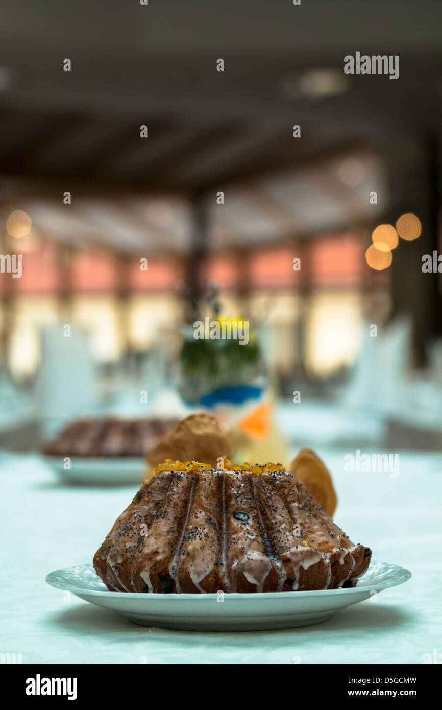 Object cake hi-res stock photography and images - Alamy