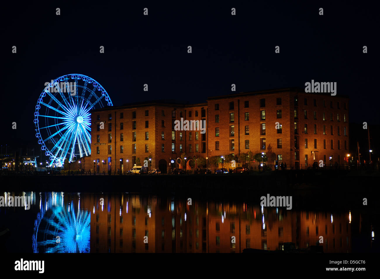 The Echo Wheel of Liverpool and the Albert Dock, Liverpool, England, UK ...