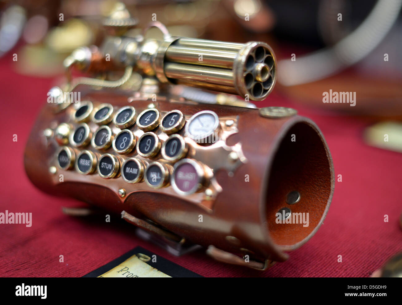 Ray gun hi-res stock photography and images - Alamy